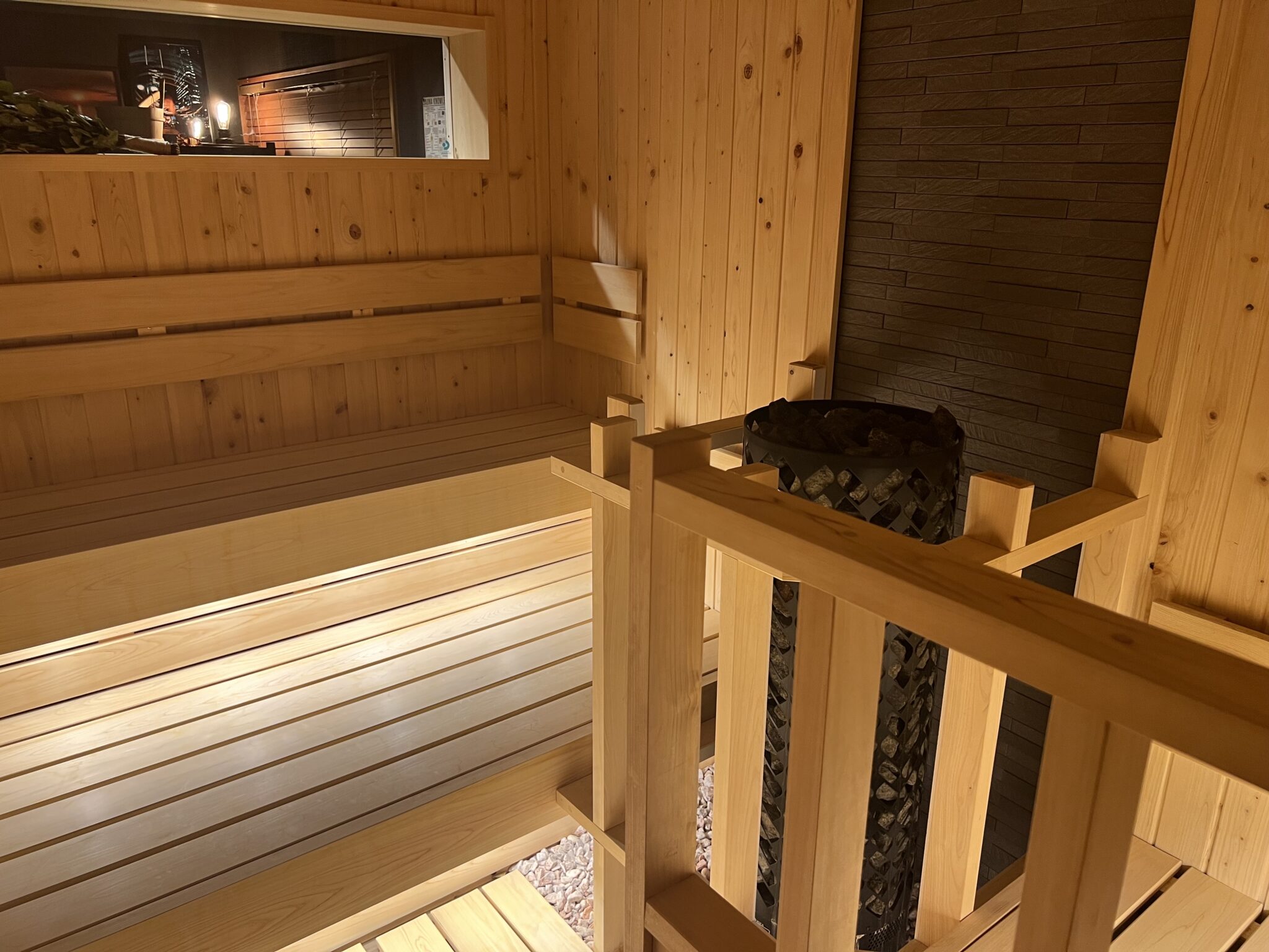 【エノシマサウナ｜神奈川 江ノ島】男女で入れるサウナ付きゲストハウス！気になる料金やアクセスを徹底解説 | chillsauna